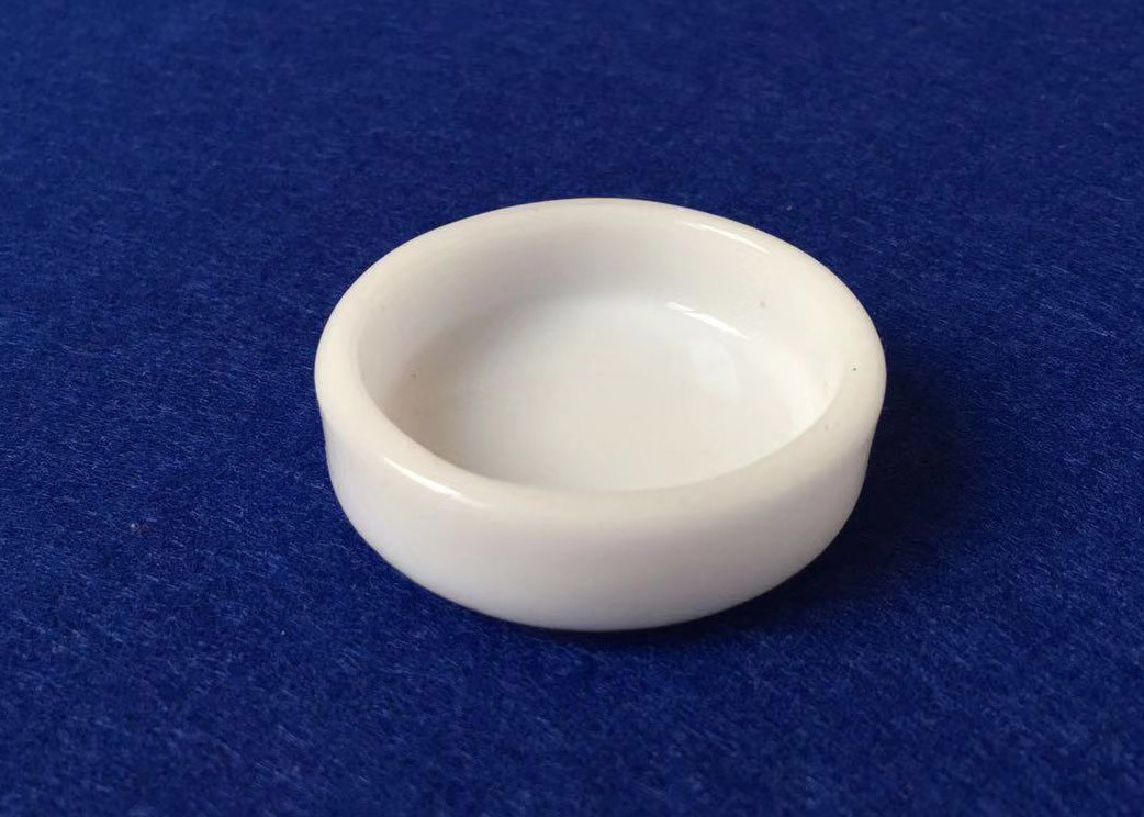 Translucent Slip Cast Quartz Crucible , Size / Shape Custom Silica Crucible